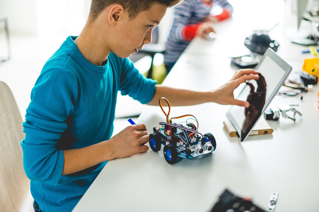 Flyers for STEM & Robotics Classes: Attract Young Minds and Fill Your ...