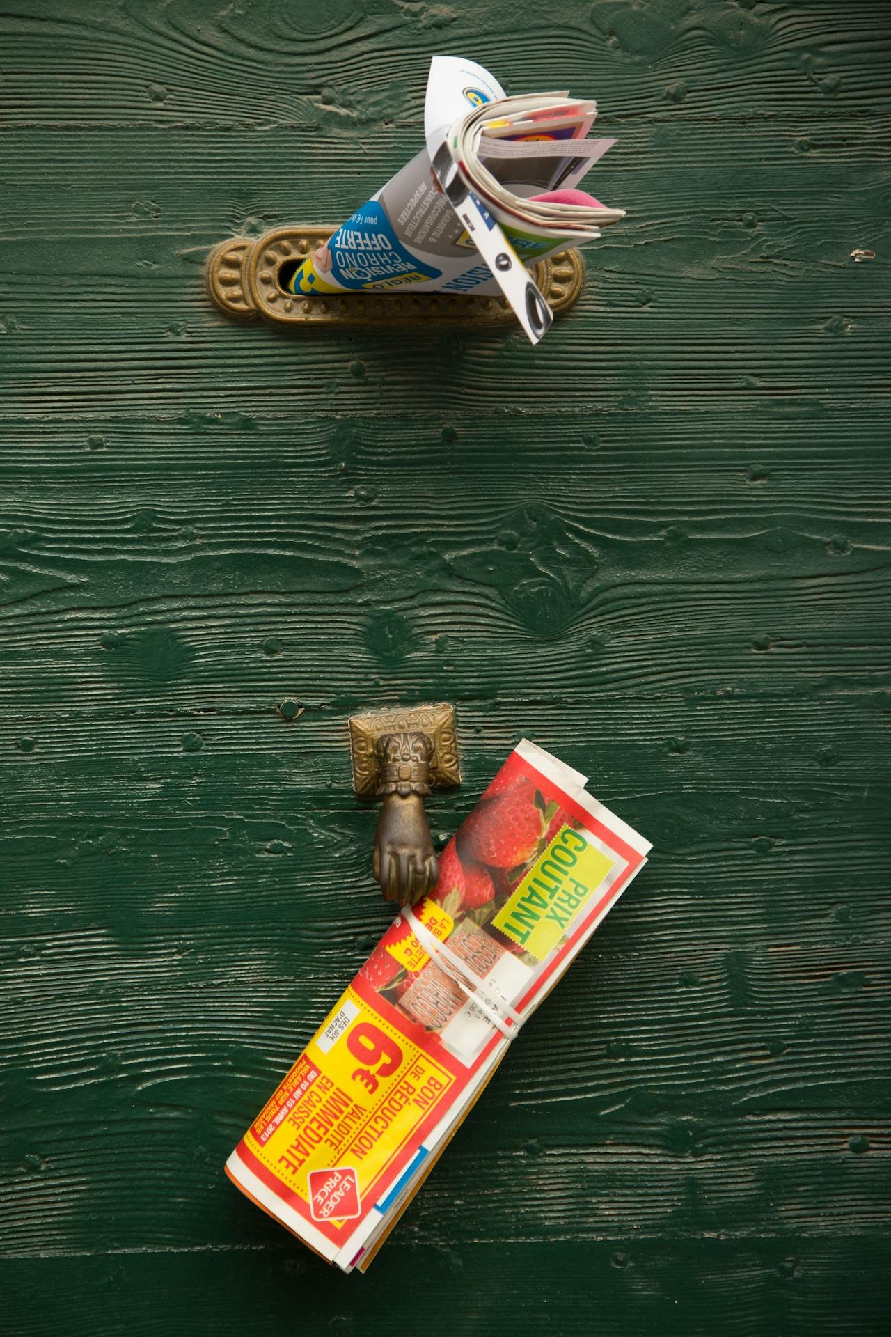 Elevate Brand Awareness with Direct Mail in Canada — Flyer Canada